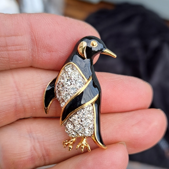 Jewelry | Vintage Penguin Brooch | Poshmark